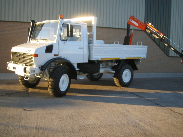 Mercedes Unimog U1300L 4×4 Crane Truck | L Jackson & Co Mercedes Unimog U1300L 4×4 Crane Truck | L Jackson & Co
