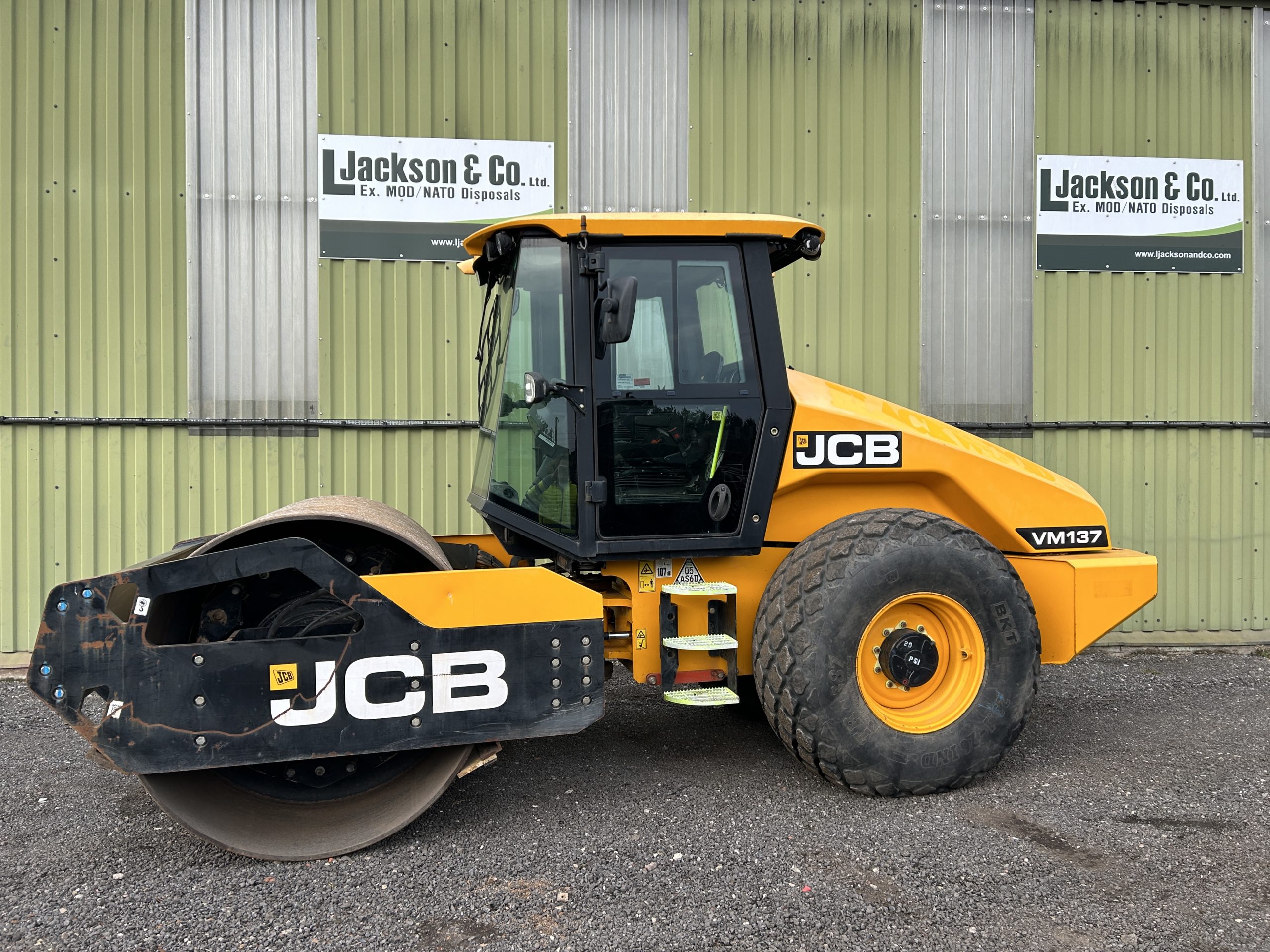 JCB VM137 Compactor Roller | L Jackson & Co - Military vehicles for ...