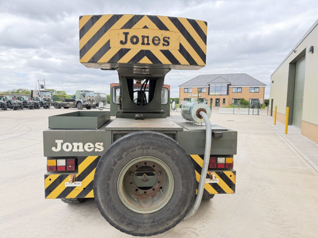 Jones IF8M Crane | L Jackson & Co - Military vehicles for sale - We ...